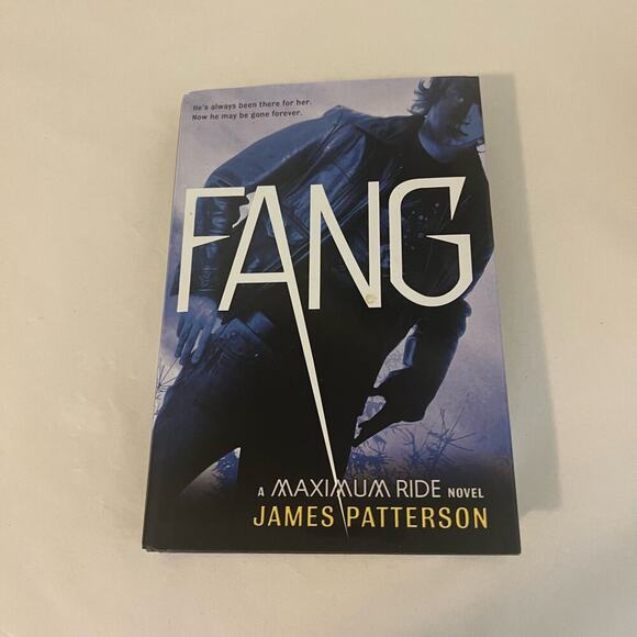 Little, Brown | Other | 525 Fang Hardcover Book A Maximum Ride Novel ...
